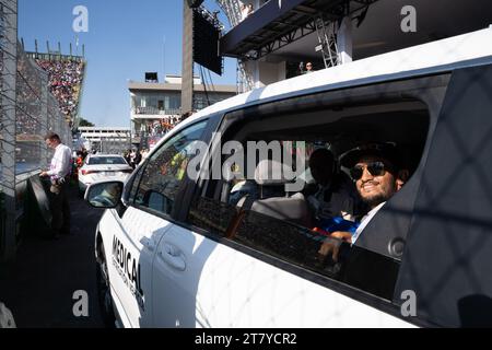 Extrication team FIA during the Formula 1 Gulf Bahrain Grand Prix 2025 ...