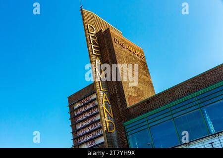 The art deco fin tower on the exterior of Dreamland Cinema in Margate ...