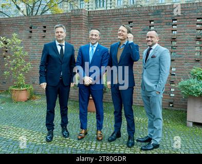 Robert Habeck Ilya Yuffa Edgado Hernandez Karl Lauterbach Europa ...