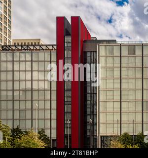 Endeavour Square, Queen Elizabeth Olympic Park, Stratford, London ...