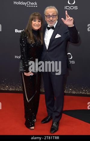 Wolfgang Stumph mit Ehefrau Christine Stumph bei der 19. Verleihung des ...