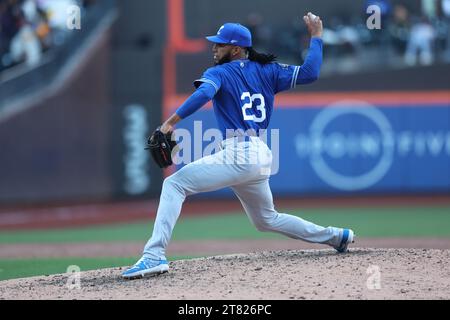 Los Tigres del Licey relief pitcher Steve Moyers (50) throws during the ...