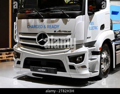 Mercedes Benz electric lorry Stock Photo - Alamy