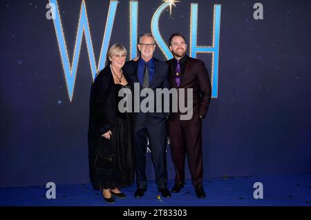 Shelly Buck, Chris Buck und Woody Buck bei der Premiere des ...