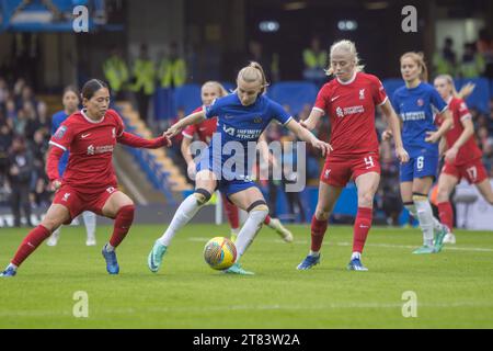Aggie Beever-Jones (33 Chelsea) during the Women's League Cup game ...