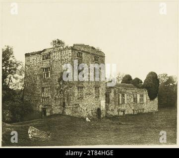 Helmsley Castle, Yorkshire Stock Photo - Alamy