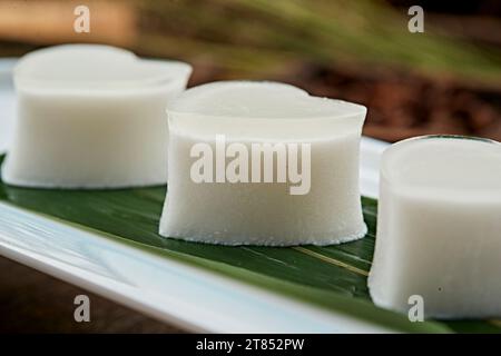 yumcha, dim sum,Coconut bar with mango Stock Photo - Alamy