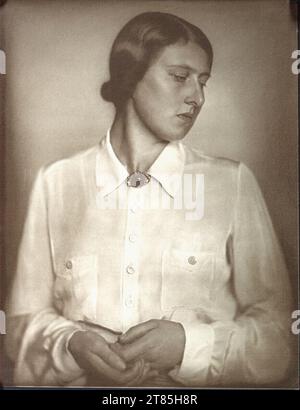 Anna Koppitz 1930 Stock Photo - Alamy
