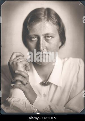 Rudolf Koppitz Anna Koppitz. Silver gelatin paper around 1930 Stock ...