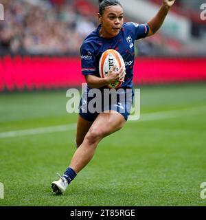 Bristol Bears Renee Bonner with the ball about to score a try Stock ...