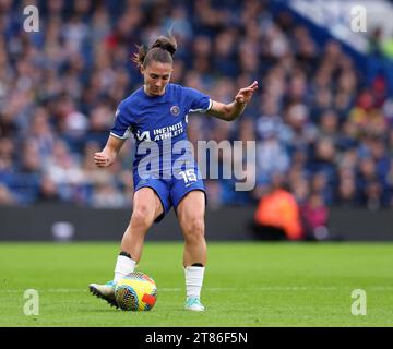 Chelsea, UK. 18th Nov, 2023. Mia Enderby (13 Liverpool) warming up ...