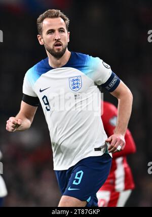 Harry Kane of England running during the FIFA World Cup 2026 Group L ...