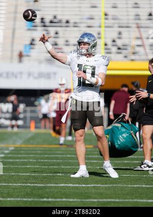 Tempe, Arizona, USA. 18th Nov, 2023. Running back Cameron Skattebo (4 ...