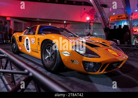 FORD GT40, #8 DRIVEN BY WILLY MAIRESSE (BEL) AND JEAN BEURLYS (BEL ...