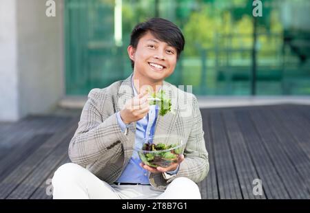 Japanese worker outside Stock Photo - Alamy
