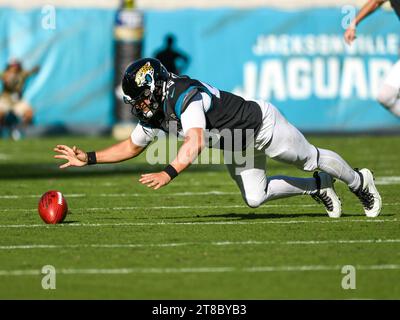 Jacksonville Jaguars long snapper Ross Matiscik signs autographs prior ...
