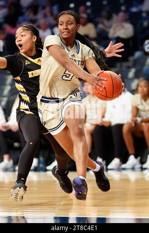 Atlanta, Georgia. 19th Nov, 2023. Kennesaw State's Carly Hooks (1) in ...