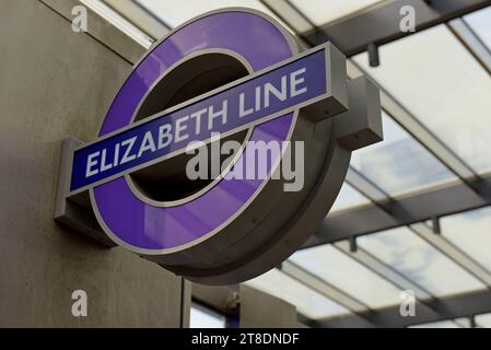Elizabeth Line TFL Roundel sign at the entrance to the Elizabeth Line ...
