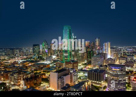 scenic skyline by night in Dallas, Texas, USA Stock Photo - Alamy