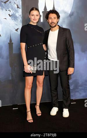 Lily Timm und Boris Entrup bei der Premiere der Dinnershow Poletto ...