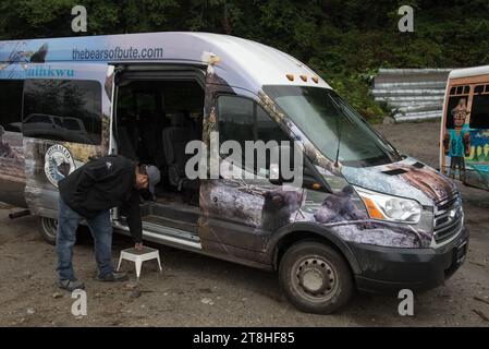 Grizzly watching at the banks of Orford River at British Columbia ...
