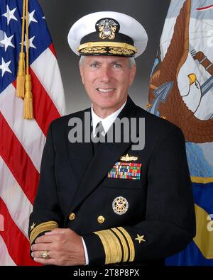 Vice Adm. Samuel J. Locklear, commander, U.S. 3rd Fleet, greets Marines ...