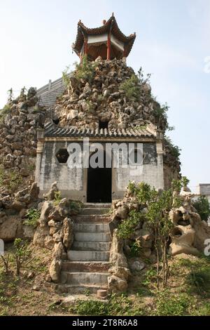 Wang Fu Shan, Rockery and temple from palace of son of Ming emperor ...