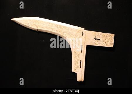 Warring States-Han Jade Ge Dagger-Axe, Special Exhibit of Warring ...