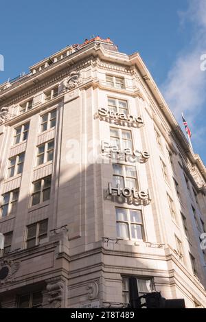 Sunshine on the exterior of the Strand Palace Hotel, Strand, London ...