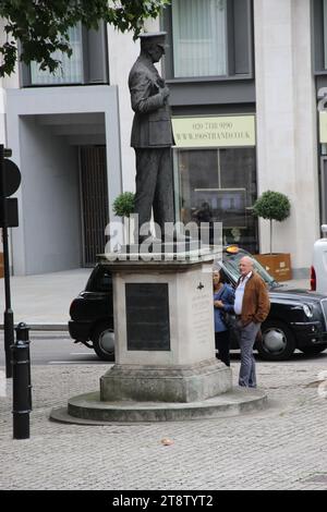Statue of Air Chief Marshall, Lord Dowding, Commander in Chief of ...
