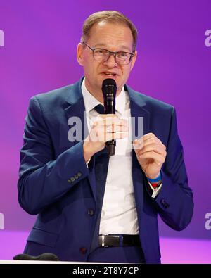 Dr. Stefan Traeger, CEO, Jenoptik AG rechts Dr. Karl Lamprecht ...