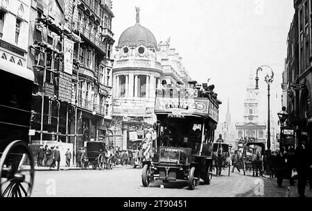 Motor bus on The Strand, London, early 1900s Stock Photo - Alamy