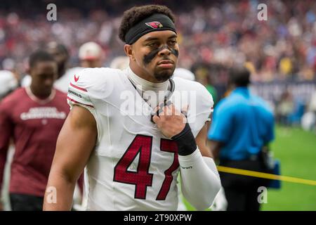 Arizona Cardinals linebacker Ezekiel Turner (47) takes part in drills ...
