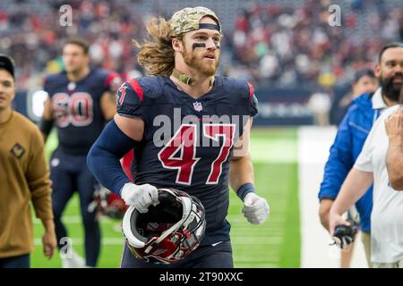 Houston Texans fullback Andrew Beck goes in motion during the first ...