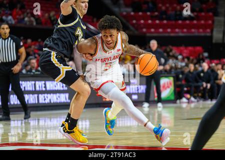 Maryland guard DeShawn Harris-Smith (5) in action during the first half ...