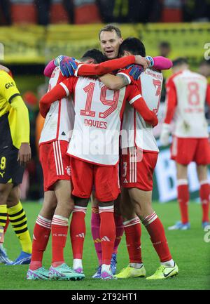 Manuel NEUER, goalkeeper FCB 1 Aleksandar Pavlovic, FCB 45 in the match ...