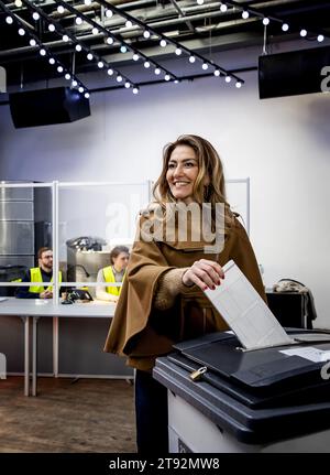 AMSTERDAM - Dilan Yesilgöz, the leader of the People's Party for Freedom and Democracy (VVD ...