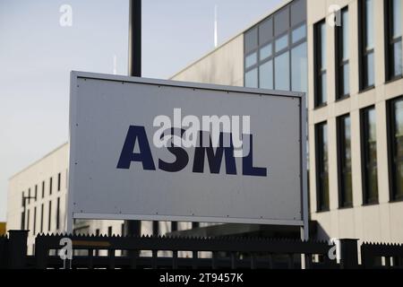 ASML in der Waldkraiburger Straße in Berlin am 22.11.2023 *** ASML in ...