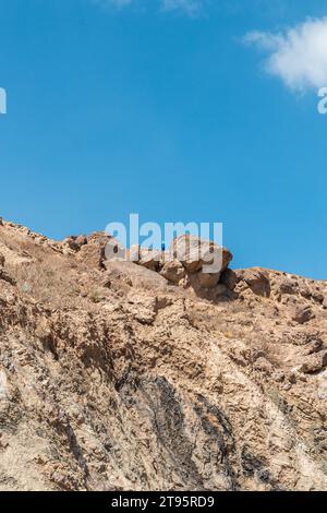 The desolate mountains of western China Stock Photo - Alamy