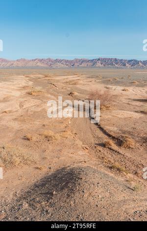 The arid and hot deserts of Xinjiang in western China Stock Photo - Alamy