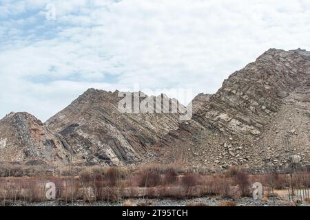 Formation tilt caused by tectonic movement Stock Photo - Alamy