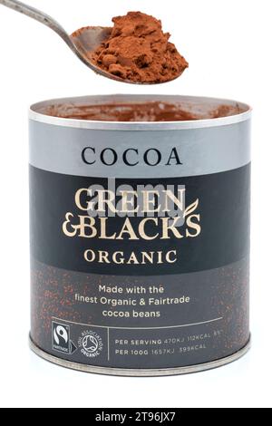 Organic cocoa powder with spoon Stock Photo - Alamy