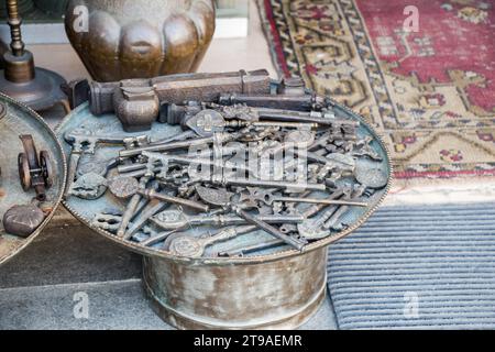 Plenty of Retro styled golden color keys Stock Photo - Alamy