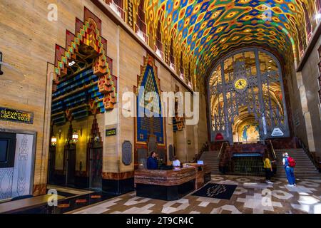 Guardian Building, built in 1927, entrance from the lobby into the ...