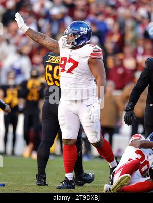 New York Giants' Dexter Lawrence II, right, and Cory Durden practice at ...