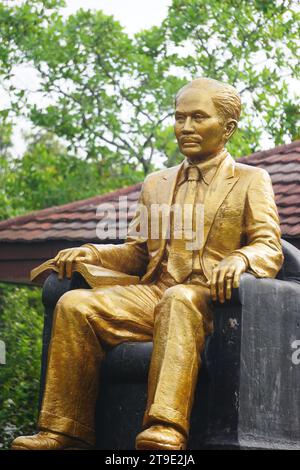 The monument of Dr. Sutomo (Also called Soetomo atau Soebroto). He is ...