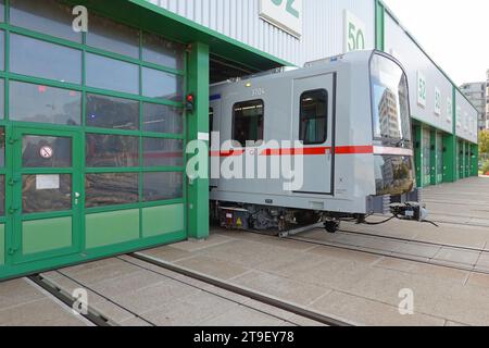 Wien, Wiener Linien, U-Bahn-Betriebsbahnhof Erdberg, X-Wagen // Vienna ...
