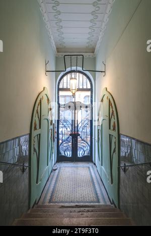 Budapest, Wohnhaus Béla Bedö, Honved utca 3, Emil Vidor 1903 ...