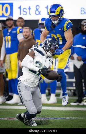 Seattle Seahawks cornerback Riq Woolen, facing, greets Las Vegas ...