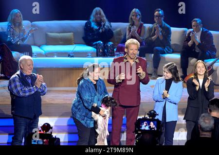 Thomas Gottschalk mit den Wettkandidaten Horst Freckmann, Michaela ...